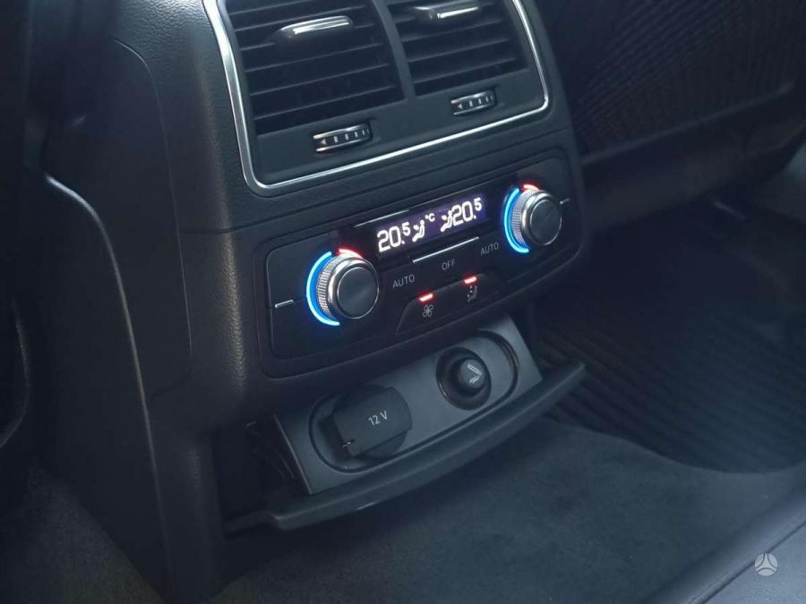 Black Audi A6 Allroad 2015 in Vilnius, with an engine capacity of 2.97 L and mileage of 161 thousand km for 20550 €, photo 30 on AUTOMOTO.COM.LV
