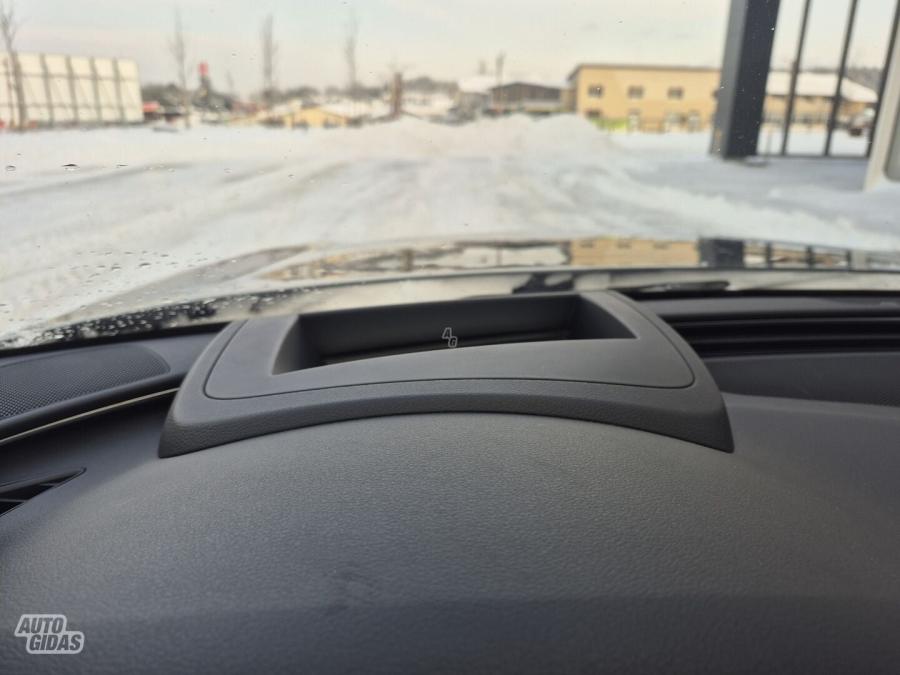 Black Audi A6 Allroad 2016 in Vilnius, with an engine capacity of 3.00 L and mileage of 245 thousand km for 20500 €, photo 15 on AUTOMOTO.COM.LV