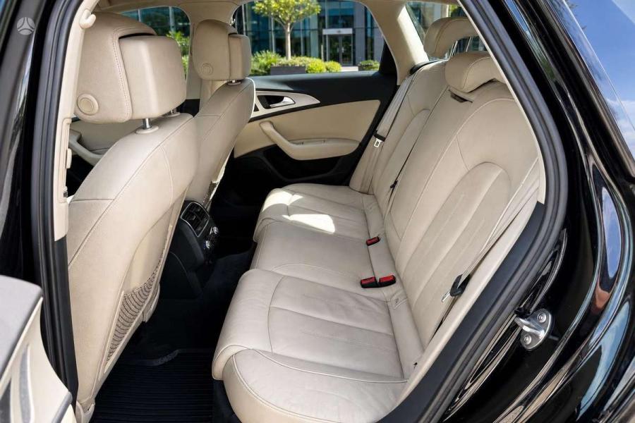Black Audi A6 Allroad 2016 in Vilnius, with an engine capacity of 3.00 L and mileage of 245 thousand km for 12950 €, photo 9 on AUTOMOTO.COM.LV