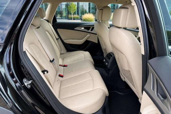 Black Audi A6 Allroad 2016 in Vilnius, with an engine capacity of 3.00 L and mileage of 245 thousand km for 12950 €, photo 9 on AUTOMOTO.COM.LV