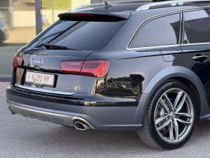 Black Audi A6 Allroad 2017 in Jonava, with an engine capacity of 2.97 L and mileage of 210 thousand km for 19999 €, photo 9 on AUTOMOTO.COM.LV