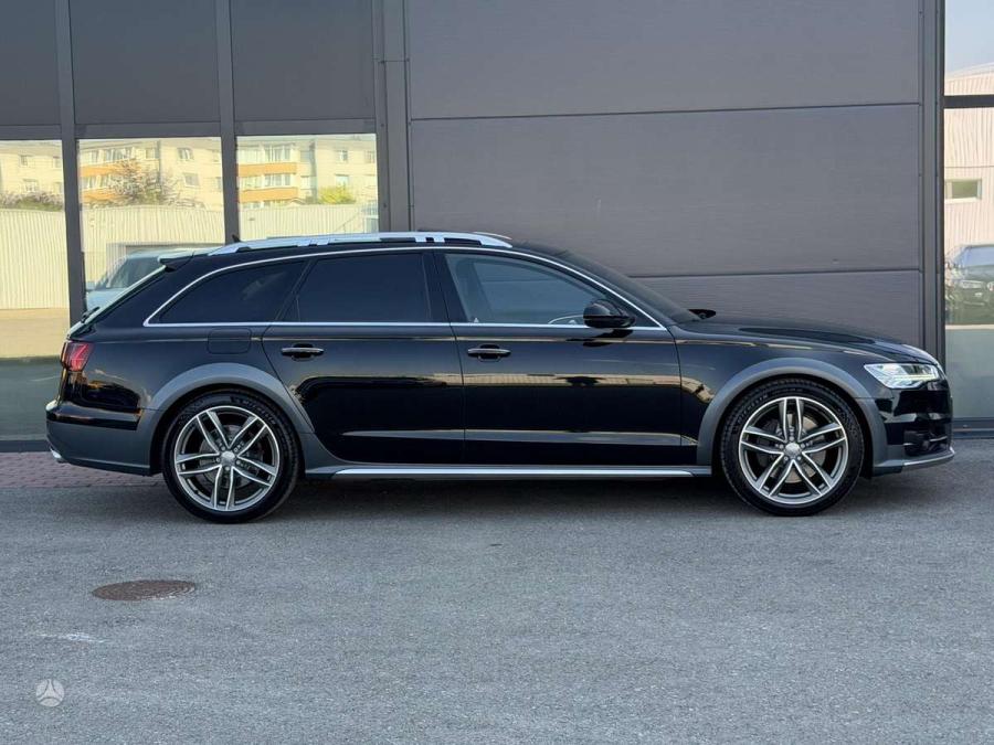 Black Audi A6 Allroad 2017 in Jonava, with an engine capacity of 2.97 L and mileage of 210 thousand km for 19999 €, photo 12 on AUTOMOTO.COM.LV