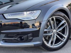 Black Audi A6 Allroad 2017 in Jonava, with an engine capacity of 2.97 L and mileage of 210 thousand km for 19999 €, photo 16 on AUTOMOTO.COM.LV