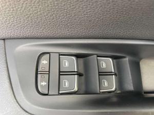 Black Audi A6 Allroad 2017 in Vilnius, with an engine capacity of 2.97 L and mileage of 278 thousand km for 13500 €, photo 25 on AUTOMOTO.COM.LV