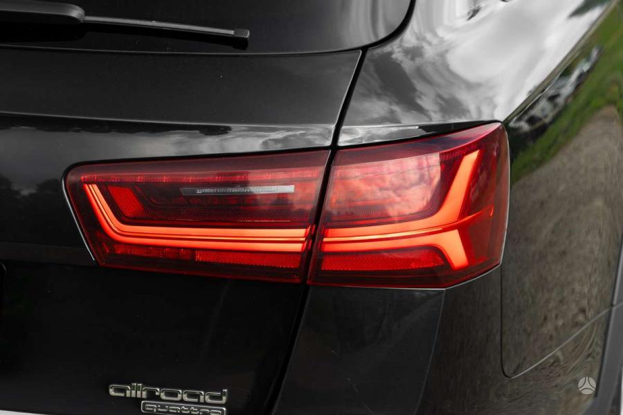 Black Audi A6 Allroad 2018 in Vilnius, with an engine capacity of 2.97 L and mileage of 186 thousand km for 18950 €, photo 13 on AUTOMOTO.COM.LV