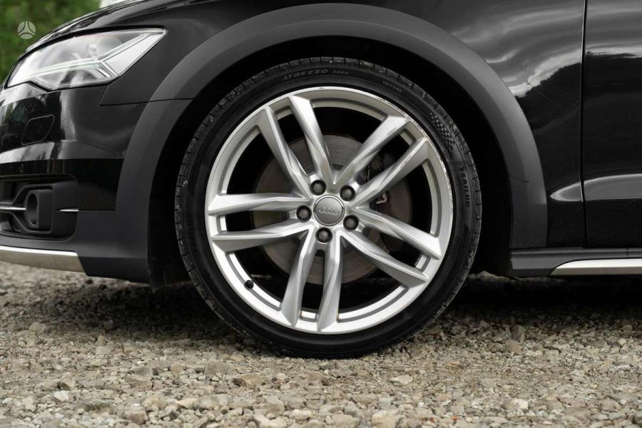 Black Audi A6 Allroad 2018 in Vilnius, with an engine capacity of 2.97 L and mileage of 186 thousand km for 18950 €, photo 14 on AUTOMOTO.COM.LV
