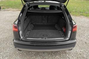 Black Audi A6 Allroad 2018 in Vilnius, with an engine capacity of 2.97 L and mileage of 186 thousand km for 18950 €, photo 21 on AUTOMOTO.COM.LV