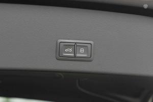 Black Audi A6 Allroad 2018 in Vilnius, with an engine capacity of 2.97 L and mileage of 186 thousand km for 18950 €, photo 22 on AUTOMOTO.COM.LV