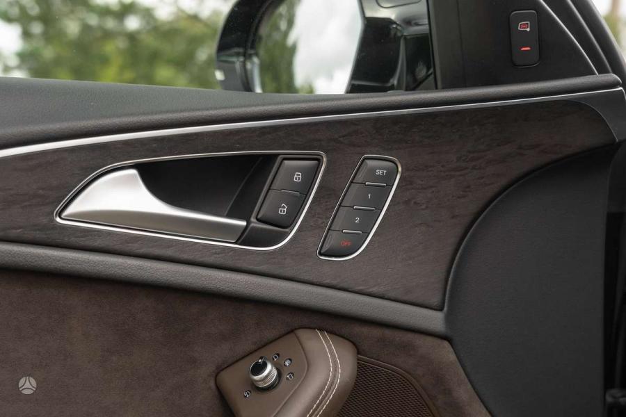Black Audi A6 Allroad 2018 in Vilnius, with an engine capacity of 2.97 L and mileage of 186 thousand km for 18950 €, photo 25 on AUTOMOTO.COM.LV
