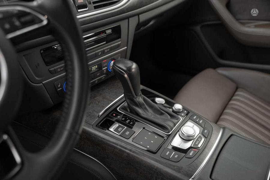 Black Audi A6 Allroad 2018 in Vilnius, with an engine capacity of 2.97 L and mileage of 186 thousand km for 18950 €, photo 35 on AUTOMOTO.COM.LV