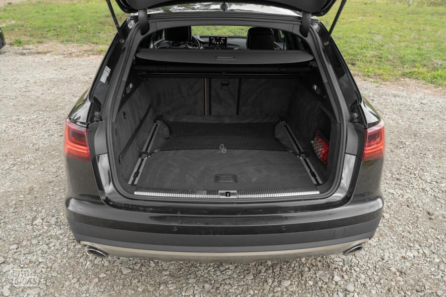 Melns Audi A6 Allroad 2018 Viļņa, ar dzinēja tilpumu 3.00 L un nobraukumu 186 tūkst. km par 18950 €, foto 21 vietnē AUTOMOTO.COM.LV
