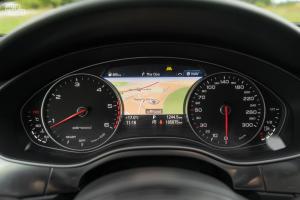 Melns Audi A6 Allroad 2018 Viļņa, ar dzinēja tilpumu 3.00 L un nobraukumu 186 tūkst. km par 18950 €, foto 24 vietnē AUTOMOTO.COM.LV