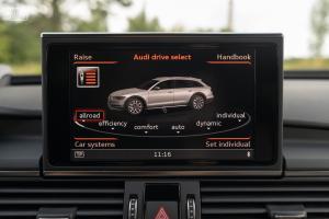 Melns Audi A6 Allroad 2018 Viļņa, ar dzinēja tilpumu 3.00 L un nobraukumu 186 tūkst. km par 18950 €, foto 30 vietnē AUTOMOTO.COM.LV