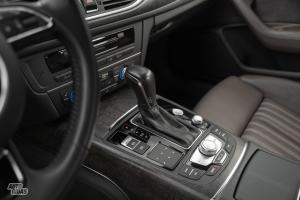 Melns Audi A6 Allroad 2018 Viļņa, ar dzinēja tilpumu 3.00 L un nobraukumu 186 tūkst. km par 18950 €, foto 35 vietnē AUTOMOTO.COM.LV