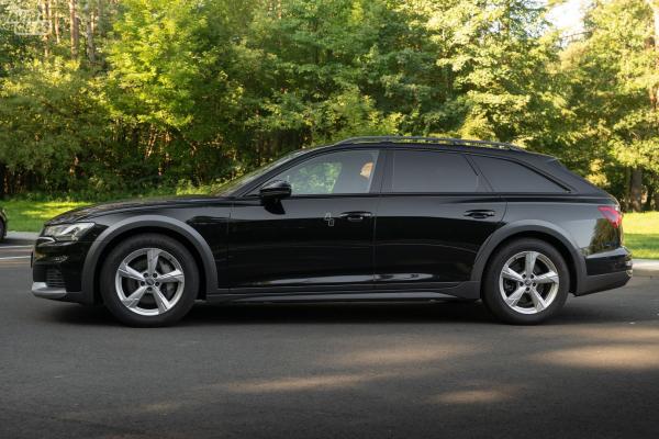 Black Audi A6 Allroad 2020 in Vilnius, with an engine capacity of 3.00 L and mileage of 122 thousand km for 27500 €, photo 3 on AUTOMOTO.COM.LV