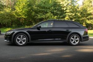 Black Audi A6 Allroad 2020 in Vilnius, with an engine capacity of 3.00 L and mileage of 122 thousand km for 27500 €, photo 3 on AUTOMOTO.COM.LV