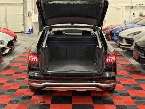 Melns Audi A6 Allroad 2020 Viļņa, ar dzinēja tilpumu 2.97 L un nobraukumu 260 tūkst. km par 28990 €, foto 36 vietnē AUTOMOTO.COM.LV