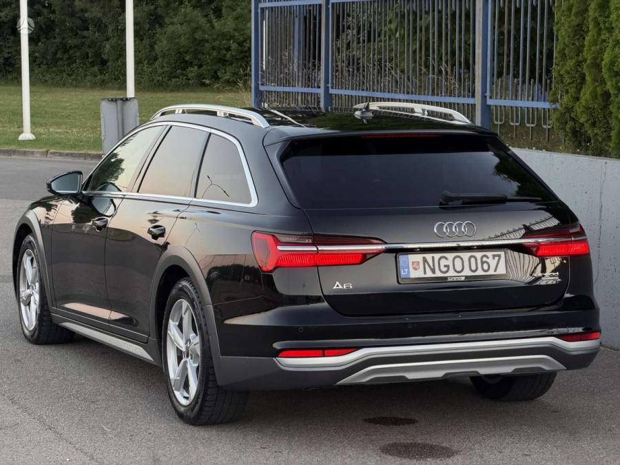 Black Audi A6 Allroad 2021 in Vilnius, with an engine capacity of 2.97 L and mileage of 189 thousand km for 29500 €, photo 3 on AUTOMOTO.COM.LV