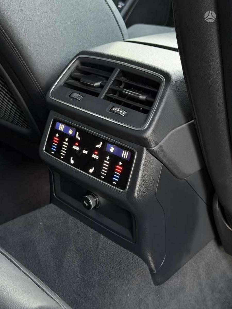 Black Audi A6 Allroad 2021 in Vilnius, with an engine capacity of 2.97 L and mileage of 189 thousand km for 29500 €, photo 18 on AUTOMOTO.COM.LV