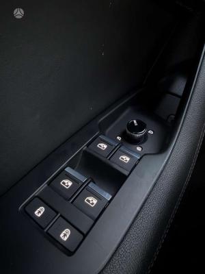 Black Audi A6 Allroad 2021 in Vilnius, with an engine capacity of 2.97 L and mileage of 189 thousand km for 29500 €, photo 20 on AUTOMOTO.COM.LV