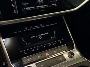Black Audi A6 Allroad 2021 in Klaipeda, with an engine capacity of 2.97 L and mileage of 213 thousand km for 24700 €, photo 27 on AUTOMOTO.COM.LV