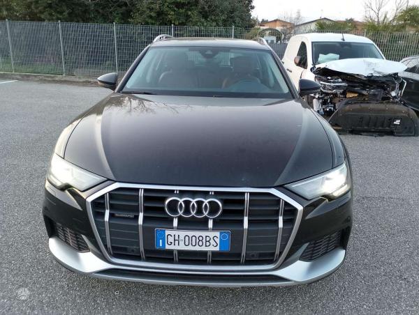 Black Audi A6 Allroad 2022 in Panevezys, with an engine capacity of 2.00 L and mileage of 206 thousand km for 29000 €, photo 1 on AUTOMOTO.COM.LV