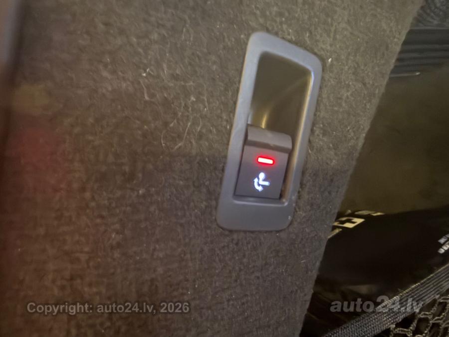 Melns Audi A6 Allroad 2022 Tallina, ar dzinēja tilpumu 3.00 L un nobraukumu 0 tūkst. km par 47000 €, foto 12 vietnē AUTOMOTO.COM.LV