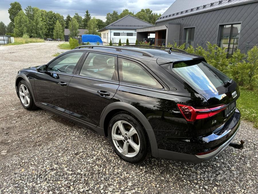 Melns Audi A6 Allroad 2023 Tartu, ar dzinēja tilpumu 2.00 L un nobraukumu 111 tūkst. km par 38500 €, foto 5 vietnē AUTOMOTO.COM.LV