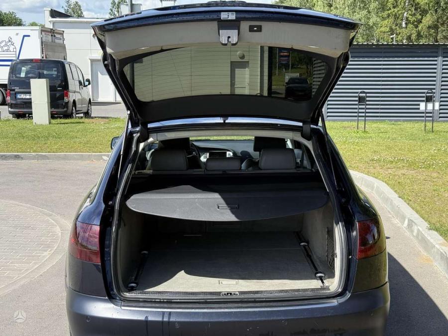 Zils Audi A6 Allroad 2007 Viļņa, ar dzinēja tilpumu 2.97 L un nobraukumu 301 tūkst. km par 3200 €, foto 13 vietnē AUTOMOTO.COM.LV