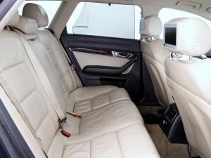 Blue Audi A6 Allroad 2007 in Tallinn, with an engine capacity of 3.00 L and mileage of 299 thousand km for 2099 €, photo 16 on AUTOMOTO.COM.LV