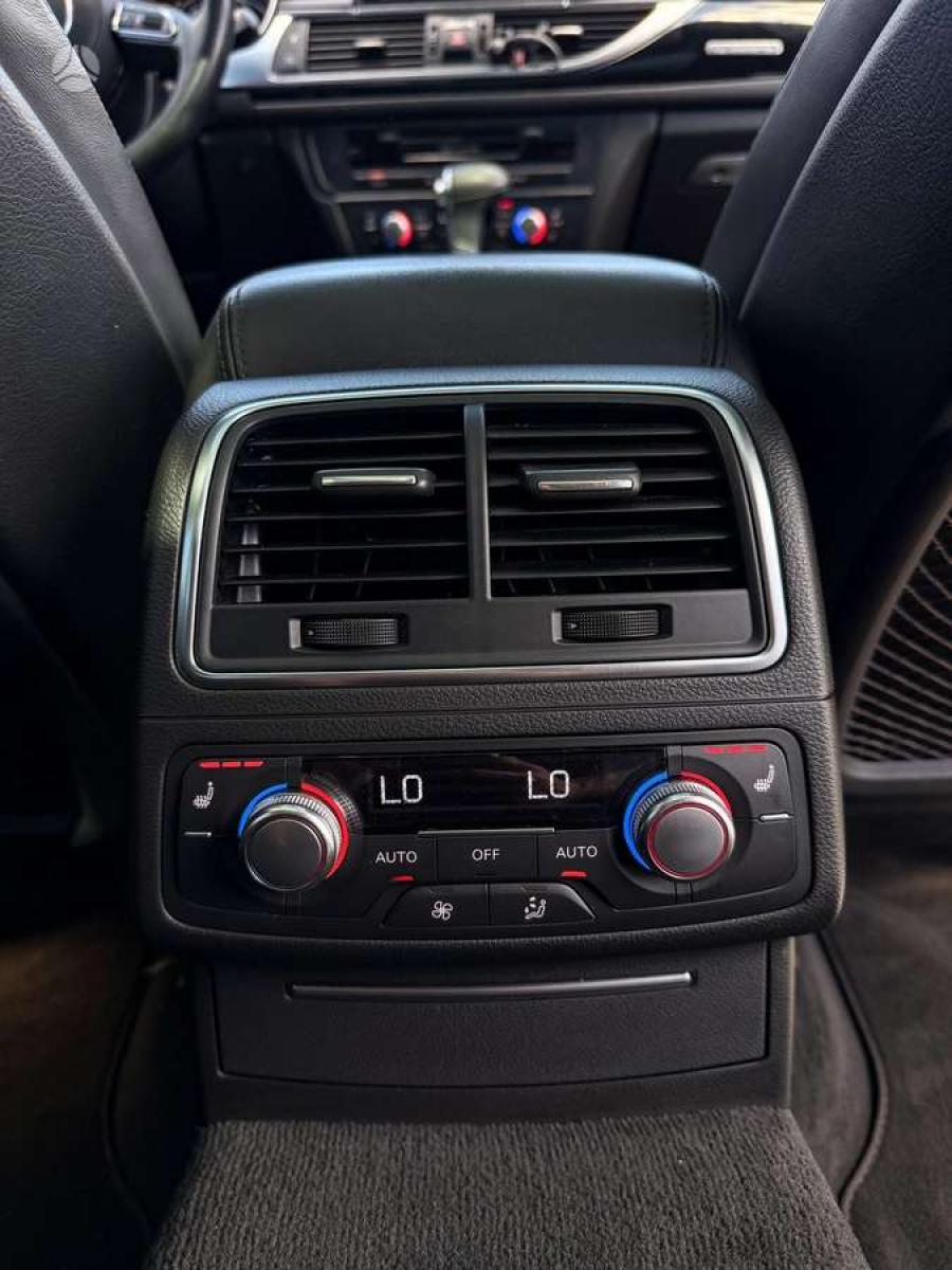 Blue Audi A6 Allroad 2014 in Raseiniai, with an engine capacity of 2.97 L and mileage of 257 thousand km for 15900 €, photo 36 on AUTOMOTO.COM.LV