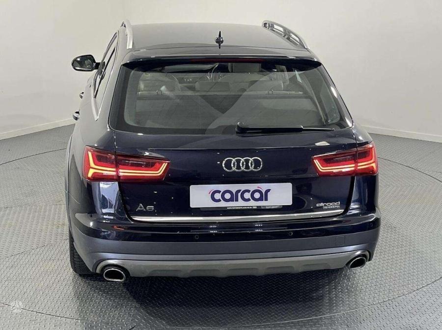 Blue Audi A6 Allroad 2016 in Raseiniai, with an engine capacity of 2.97 L and mileage of 230 thousand km for 8700 €, photo 4 on AUTOMOTO.COM.LV