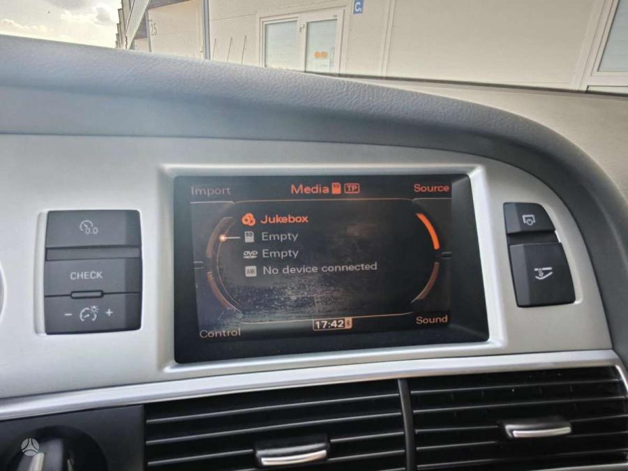 Brūns Audi A6 Allroad 2009 Viļņa, ar dzinēja tilpumu 2.97 L un nobraukumu 261 tūkst. km par 6390 €, foto 28 vietnē AUTOMOTO.COM.LV