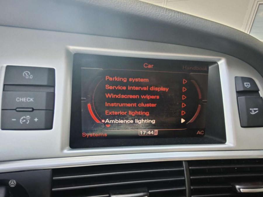 Brūns Audi A6 Allroad 2009 Viļņa, ar dzinēja tilpumu 2.97 L un nobraukumu 261 tūkst. km par 6390 €, foto 32 vietnē AUTOMOTO.COM.LV