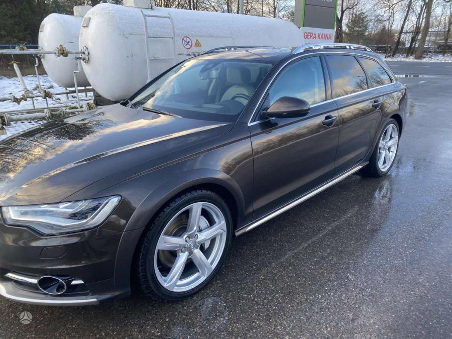 Brown Audi A6 Allroad 2012 in Vilnius, with an engine capacity of 2.97 L and mileage of 174 thousand km for 17300 €, photo 1 on AUTOMOTO.COM.LV