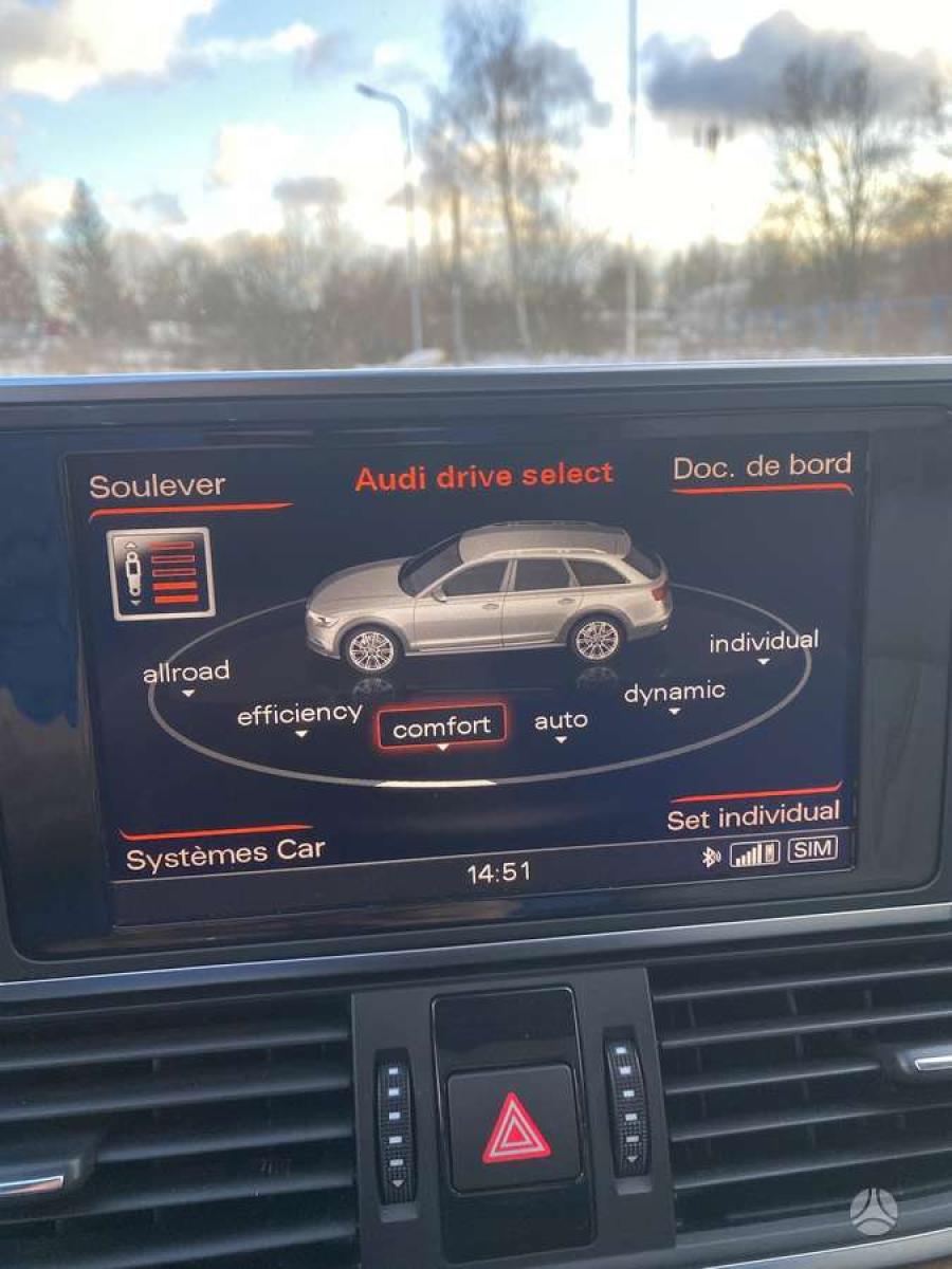 Brown Audi A6 Allroad 2012 in Vilnius, with an engine capacity of 2.97 L and mileage of 176 thousand km for 17500 €, photo 21 on AUTOMOTO.COM.LV