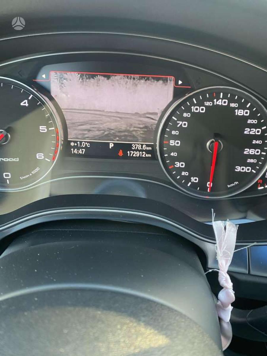Brown Audi A6 Allroad 2012 in Vilnius, with an engine capacity of 2.97 L and mileage of 176 thousand km for 17500 €, photo 26 on AUTOMOTO.COM.LV