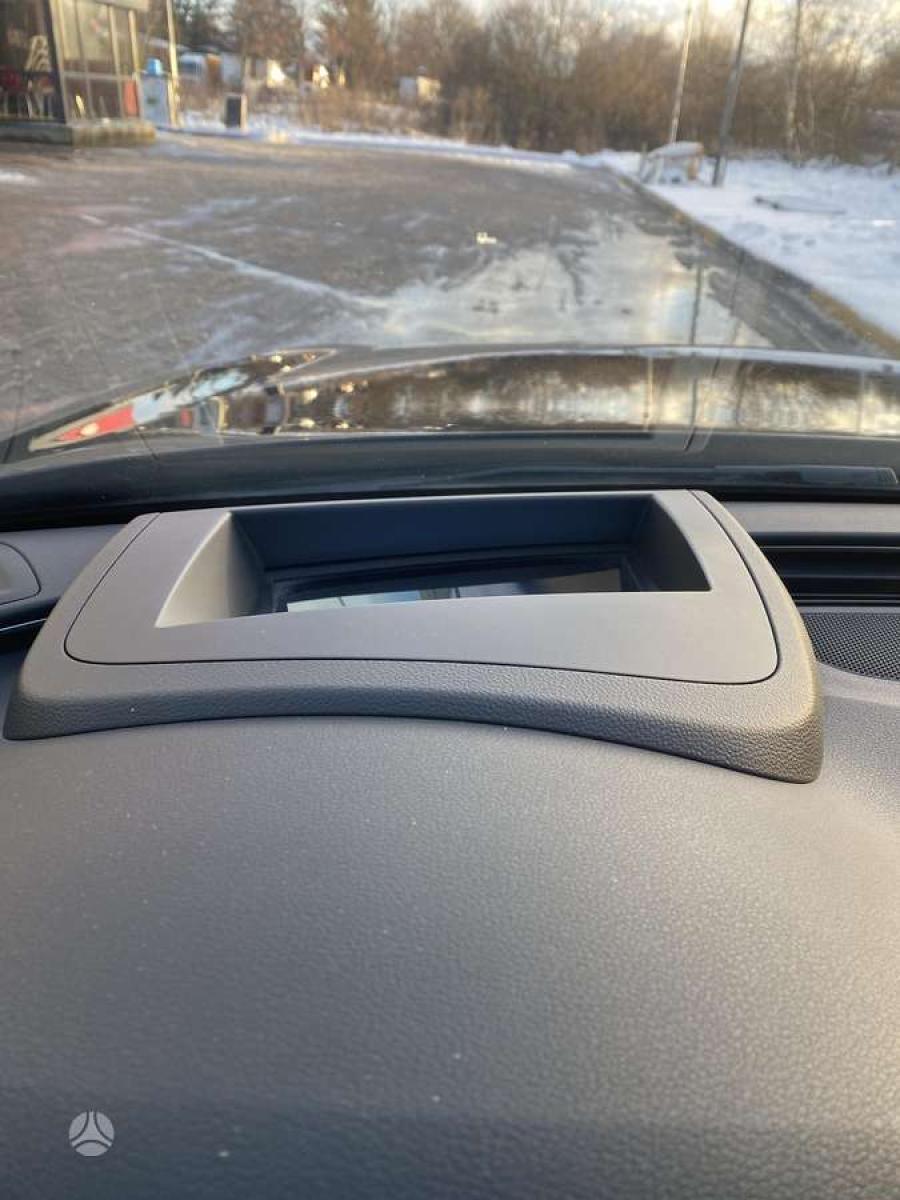 Brown Audi A6 Allroad 2012 in Vilnius, with an engine capacity of 2.97 L and mileage of 176 thousand km for 17500 €, photo 34 on AUTOMOTO.COM.LV