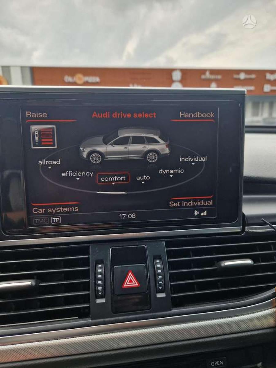 Brown Audi A6 Allroad 2012 in Klaipeda, with an engine capacity of 2.97 L and mileage of 350 thousand km for 12600 €, photo 16 on AUTOMOTO.COM.LV