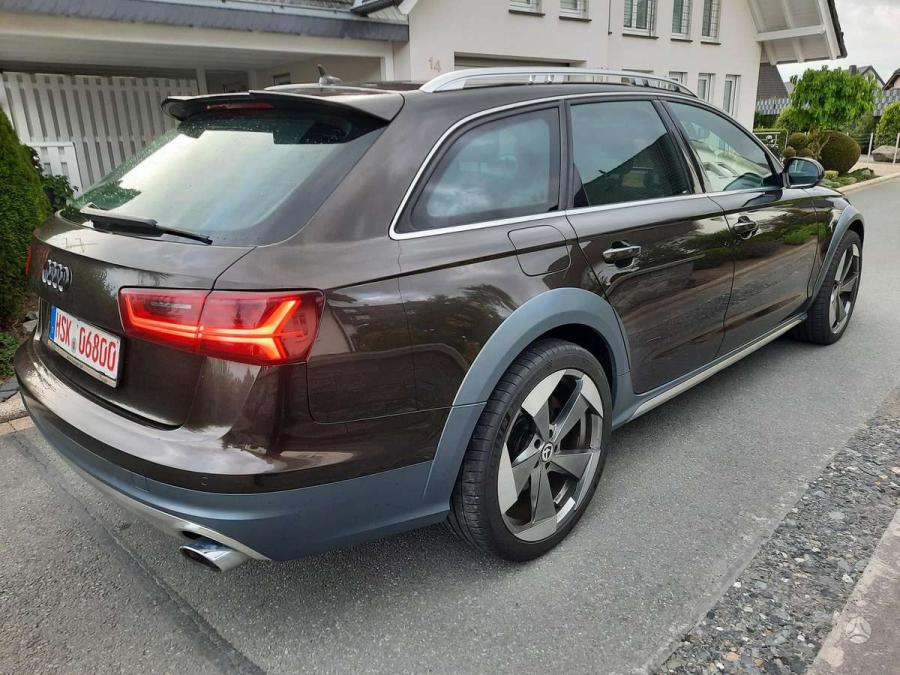 Brown Audi A6 Allroad 2012 in Utena, with an engine capacity of 2.97 L and mileage of 294 thousand km for 8950 €, photo 10 on AUTOMOTO.COM.LV