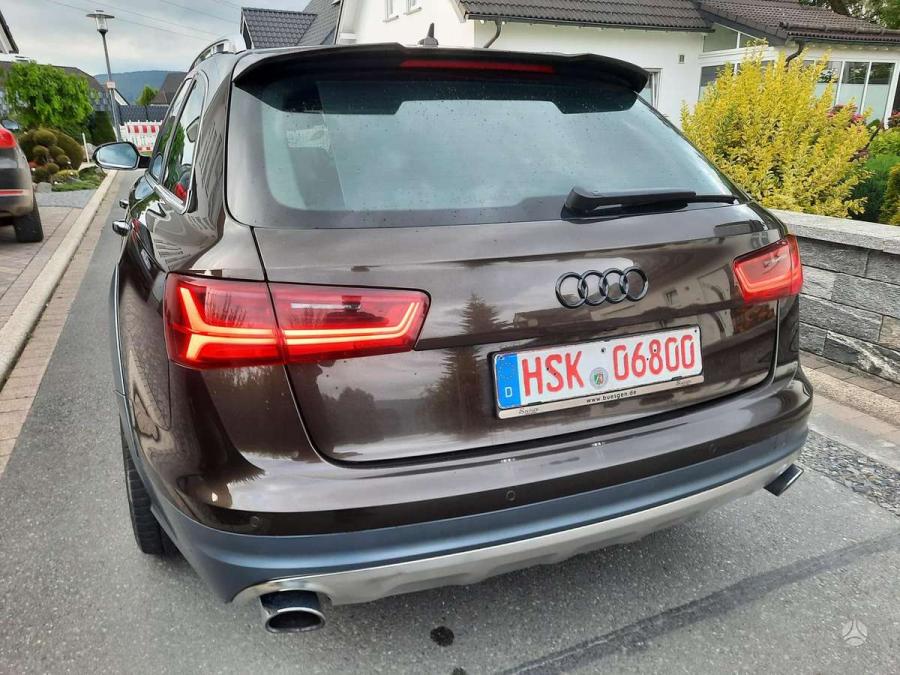 Brown Audi A6 Allroad 2012 in Utena, with an engine capacity of 2.97 L and mileage of 294 thousand km for 8950 €, photo 14 on AUTOMOTO.COM.LV