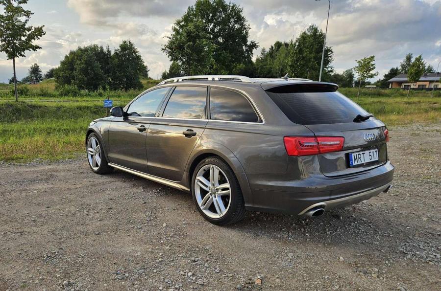 Brown Audi A6 Allroad 2013 in Vilnius, with an engine capacity of 2.97 L and mileage of 340 thousand km for 14000 €, photo 7 on AUTOMOTO.COM.LV