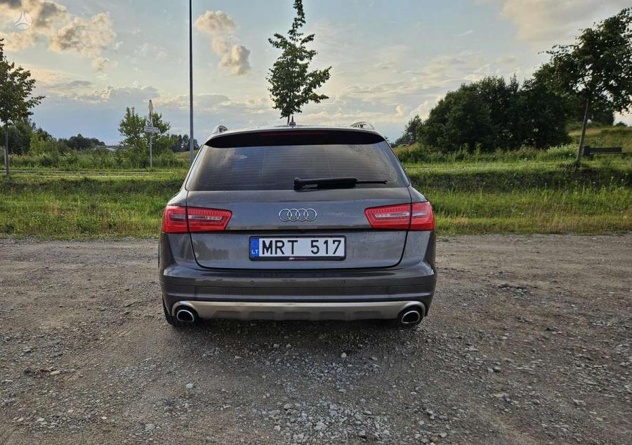 Brown Audi A6 Allroad 2013 in Vilnius, with an engine capacity of 2.97 L and mileage of 340 thousand km for 14000 €, photo 8 on AUTOMOTO.COM.LV