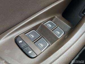 Brown Audi A6 Allroad 2013 in Taurage, with an engine capacity of 3.00 L and mileage of 292 thousand km for 12990 €, photo 26 on AUTOMOTO.COM.LV