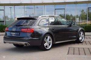 Brown Audi A6 Allroad 2014 in Vilnius, with an engine capacity of 2.97 L and mileage of 376 thousand km for 9999 €, photo 12 on AUTOMOTO.COM.LV