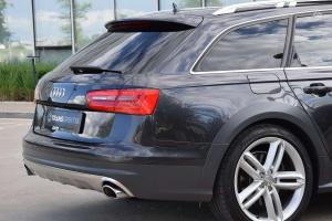 Brown Audi A6 Allroad 2014 in Vilnius, with an engine capacity of 2.97 L and mileage of 376 thousand km for 9999 €, photo 14 on AUTOMOTO.COM.LV