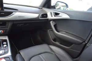 Brown Audi A6 Allroad 2014 in Vilnius, with an engine capacity of 2.97 L and mileage of 376 thousand km for 9999 €, photo 24 on AUTOMOTO.COM.LV