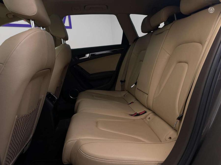 Brown Audi A6 Allroad 2014 in Vilnius, with an engine capacity of 2.00 L and mileage of 192 thousand km for 10499 €, photo 13 on AUTOMOTO.COM.LV