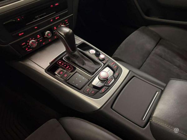 Brown Audi A6 Allroad 2016 in Marijampole, with an engine capacity of 2.97 L and mileage of 197 thousand km for 16999 €, photo 4 on AUTOMOTO.COM.LV