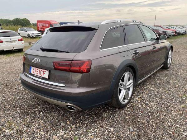 Brown Audi A6 Allroad 2017 in Vilnius, with an engine capacity of 2.97 L and mileage of 345 thousand km for 14050 €, photo 4 on AUTOMOTO.COM.LV
